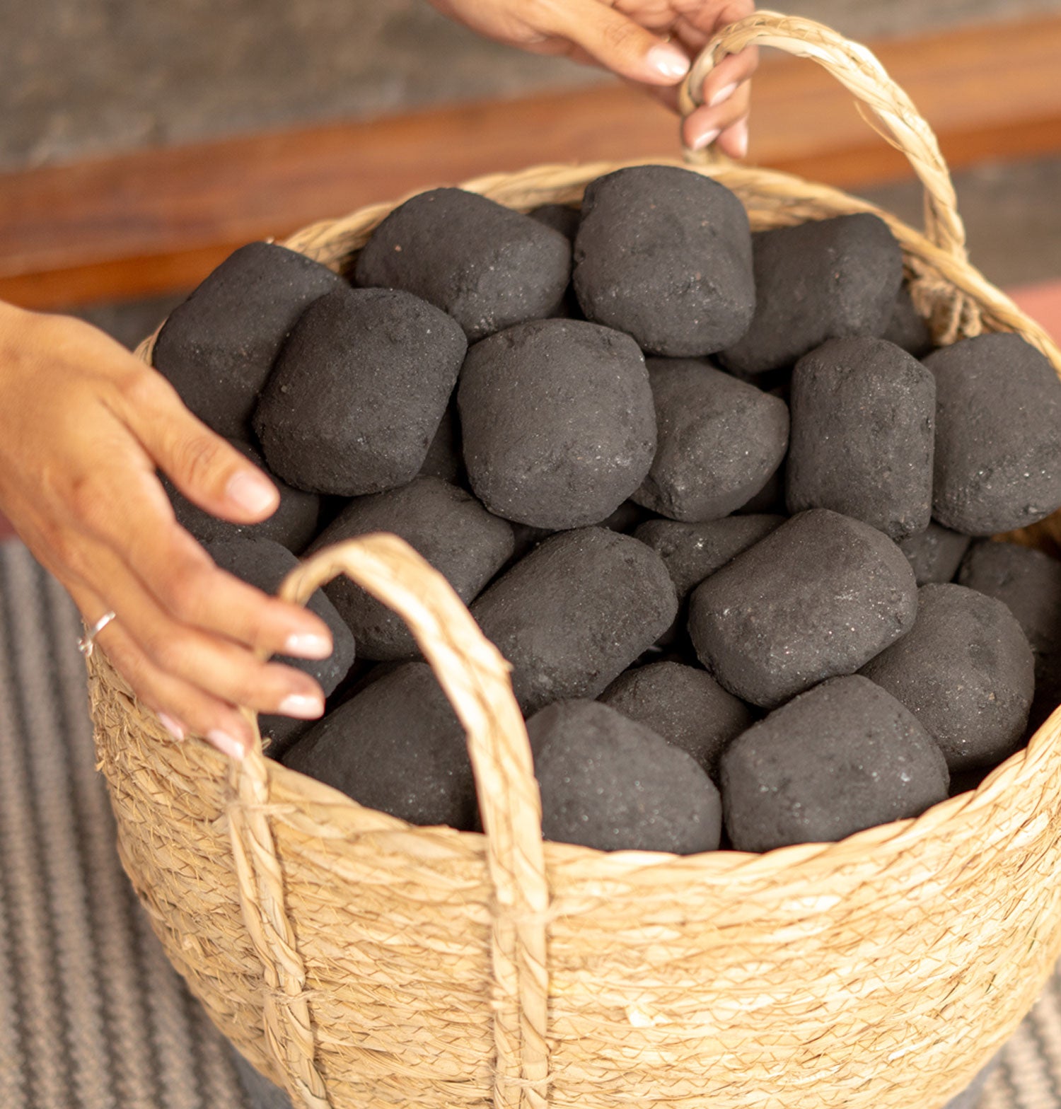 Coals2u - The UK's leading coal and firewood fuel supplier – coals2u